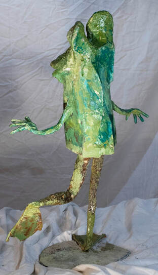 Shy Poser - BEAUTIFUL FROGS BY BEAU SMITH
